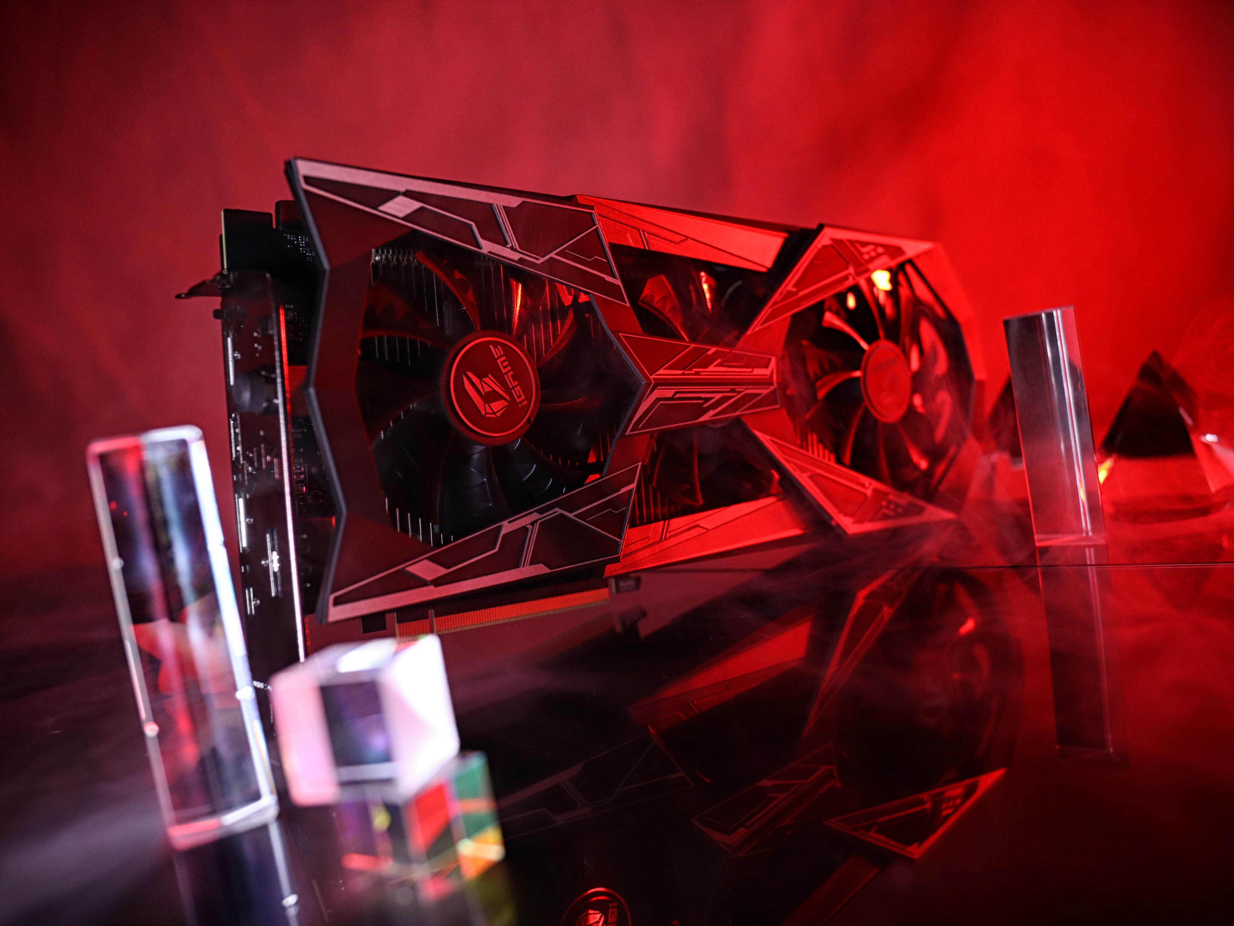 iGame RTX 2080 Vulcan X#拍照+视频#_KARMINGXX-站酷ZCOOL