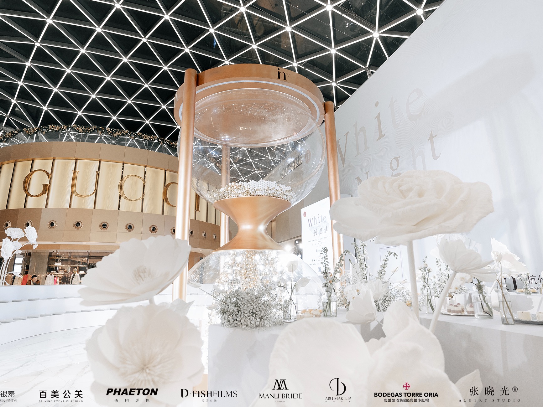 2020年杭州湖滨银泰in77白色不眠夜_JiAngXxTt-站酷ZCOOL