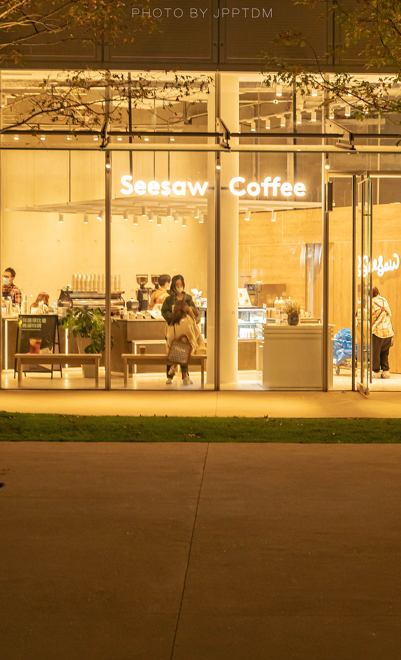 茑屋书店·杭州_嚼泡泡糖的猫-站酷ZCOOL