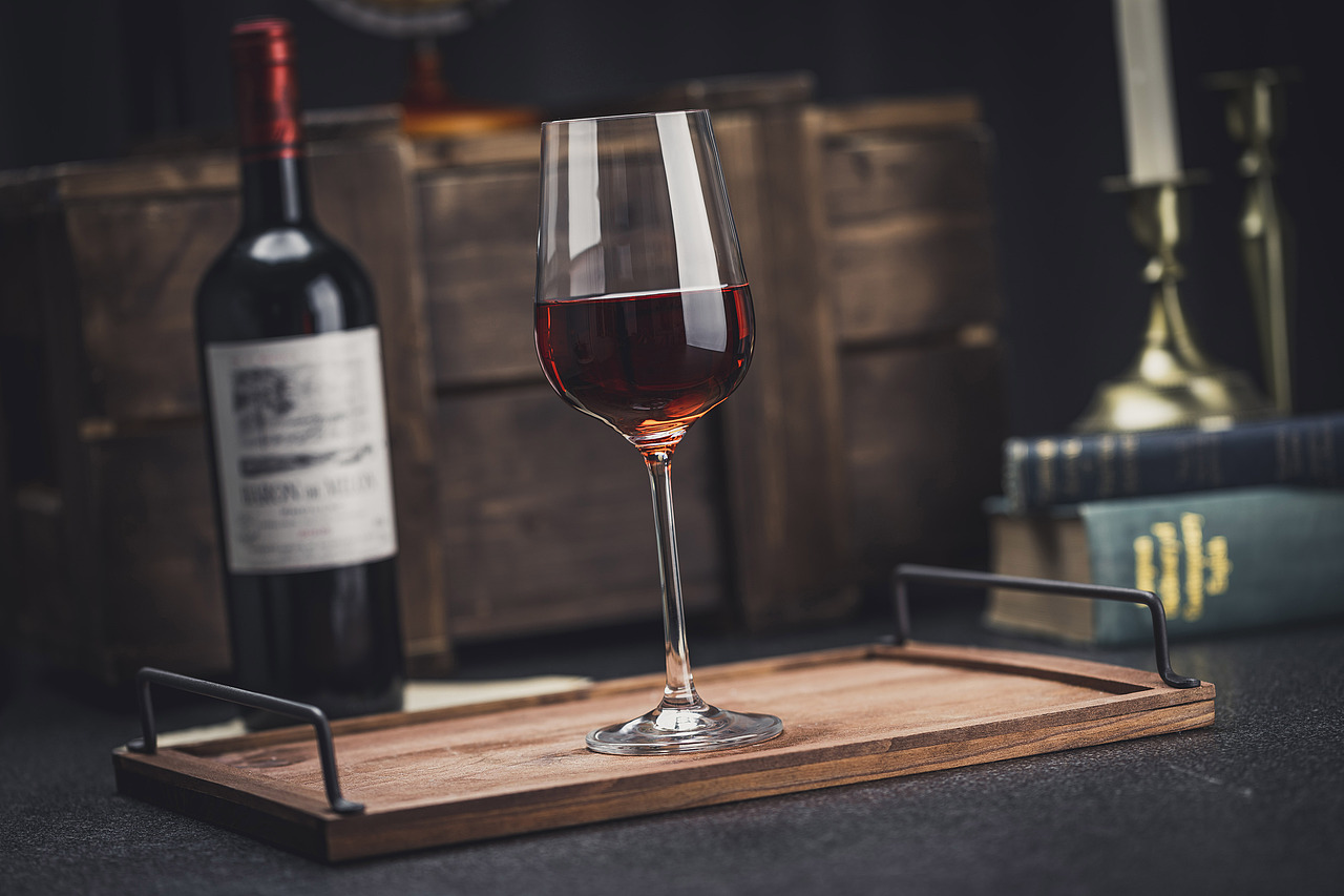 复古红酒杯_AklinsTu-站酷ZCOOL