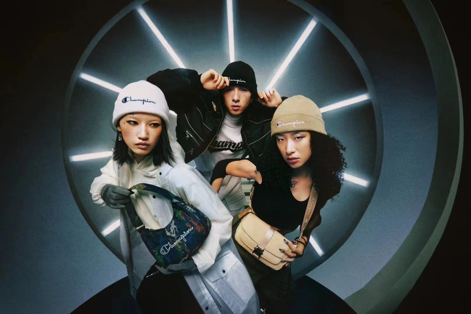 Champion Retro Sport🪐_YorCHUNG-站酷ZCOOL