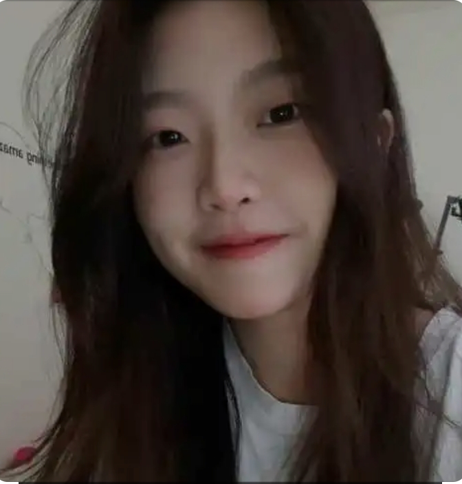 有人喜欢芊芊龙吗？_晚安大小姐-站酷ZCOOL