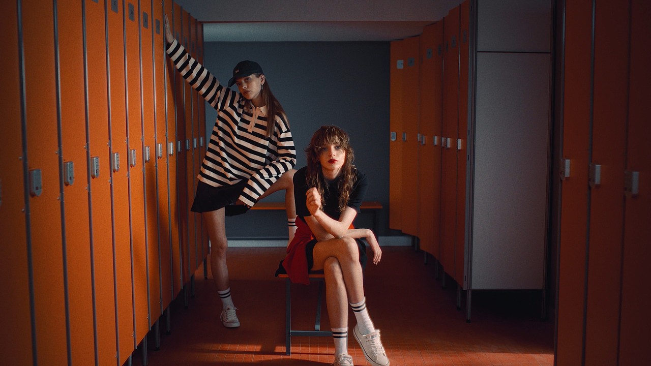 海外广告｜ 时尚潮流女装海外品牌广告片_OinMedia-站酷ZCOOL