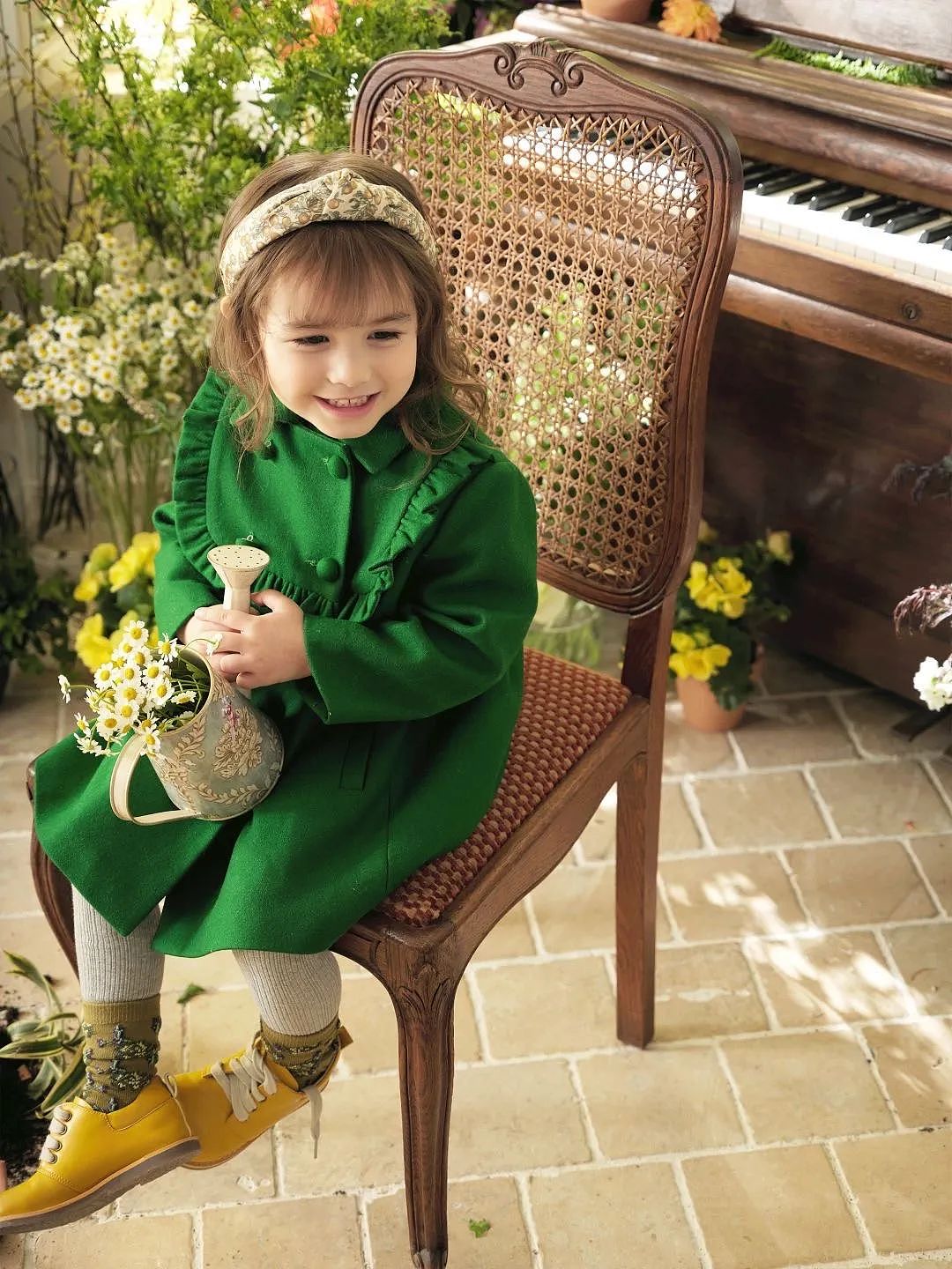 SUNNY WHITE Yellow - Emily‘s Daydream_DeepBlue_Vision-站酷ZCOOL