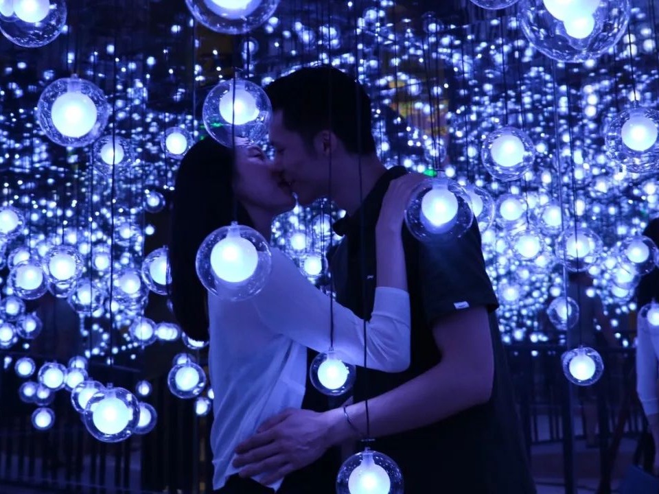 黄石光影展刷爆朋友圈的网红打卡地_TMTT全息光影-站酷ZCOOL