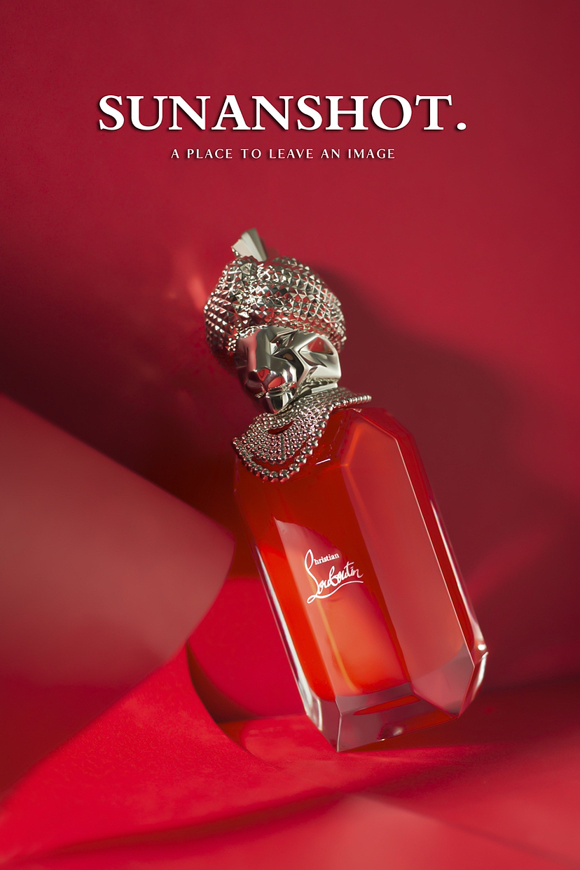 将红色用到极致——cl香水拍摄_苏南摄影-站酷ZCOOL