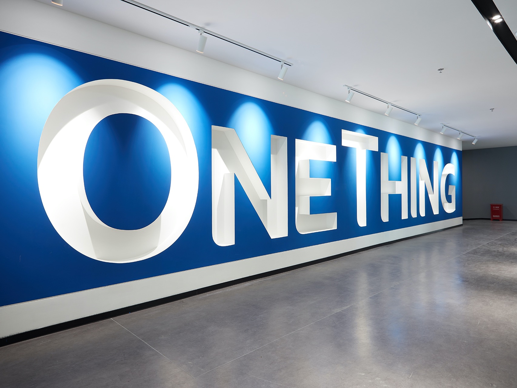 ONE THING 公司环境摄影 企业宣传拍摄 深圳上门拍照_野人笑摄影-站酷ZCOOL