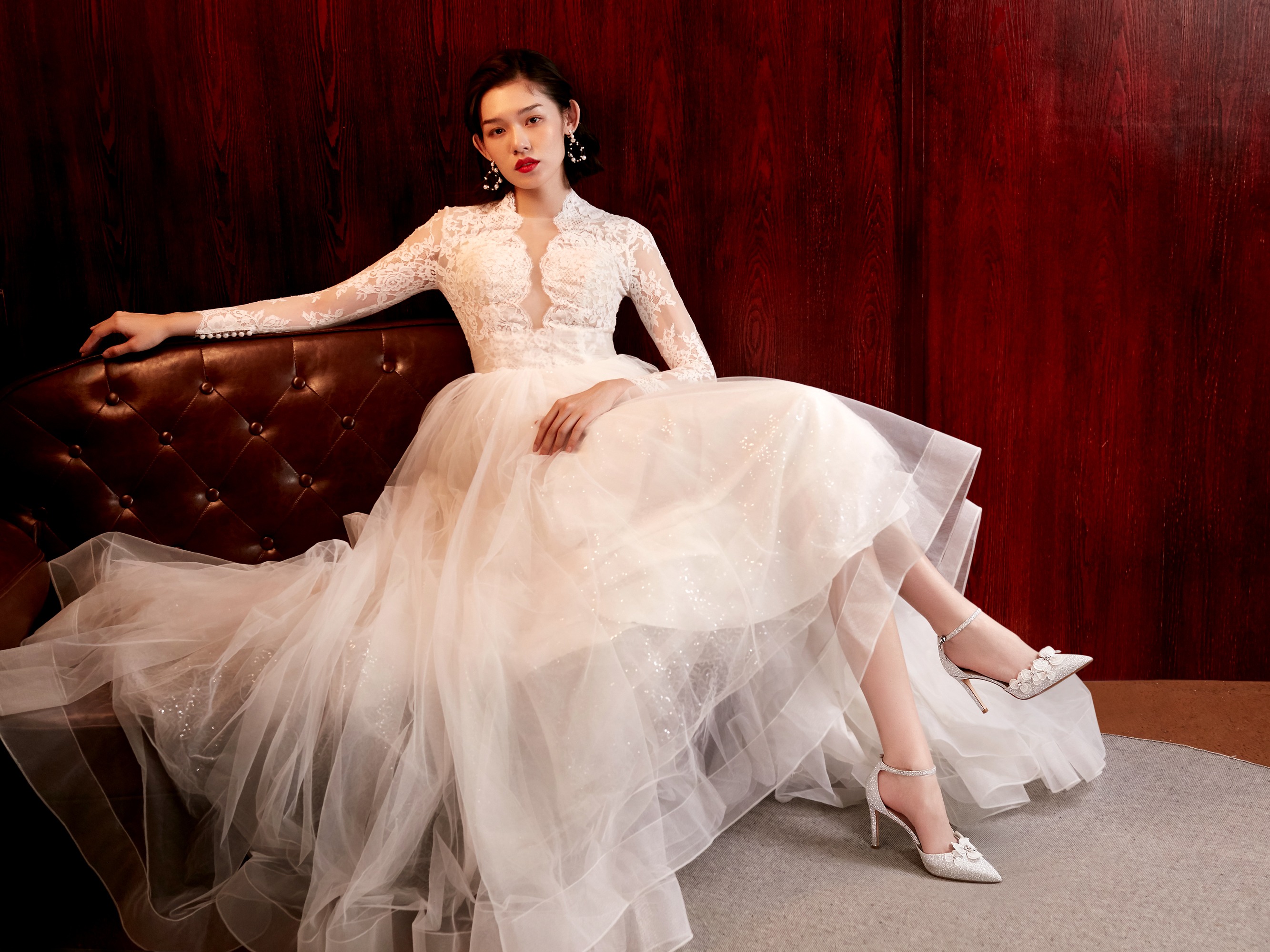 “复古派对”——女鞋拍摄分享_Vain傅xx-站酷ZCOOL