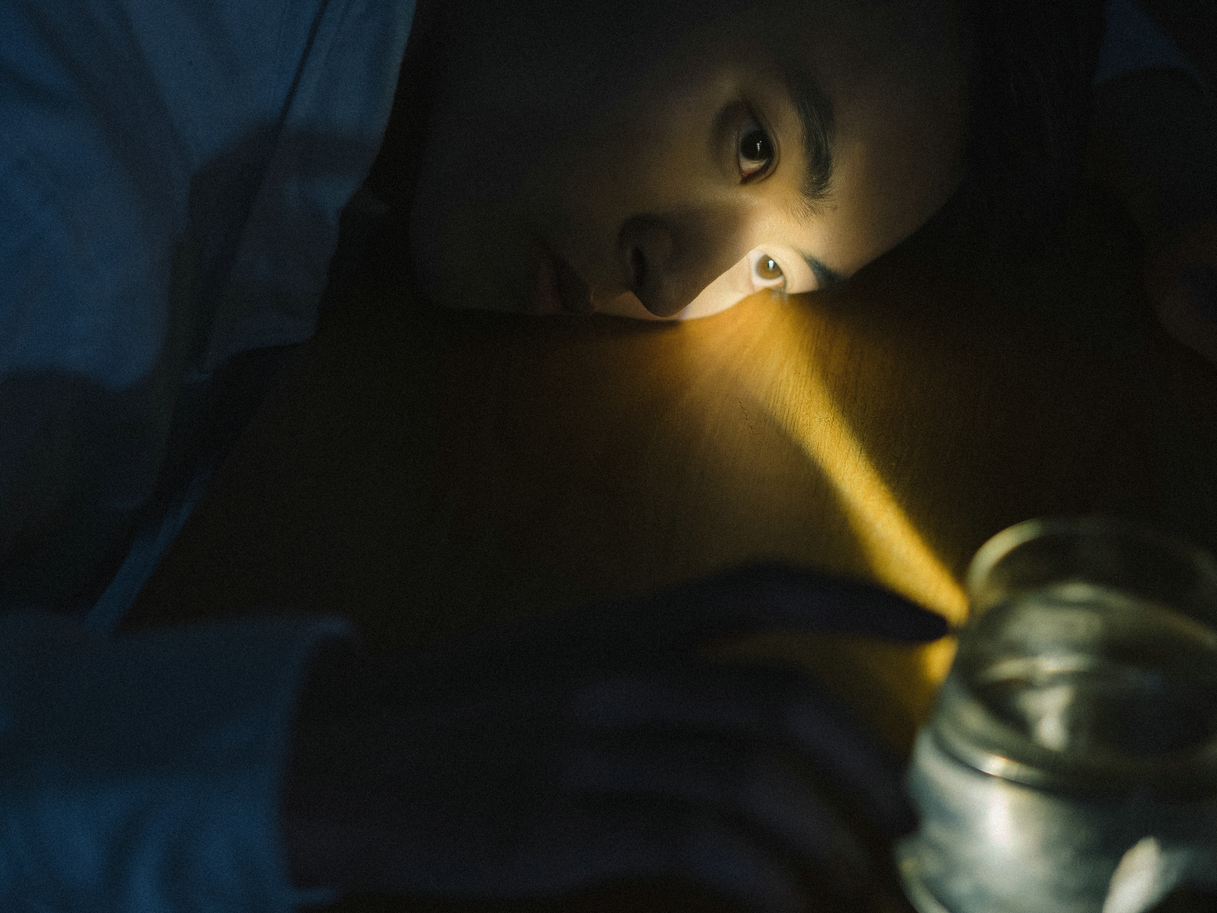 你是穿透黑暗中的一束光 _摄影师_Peng-站酷ZCOOL