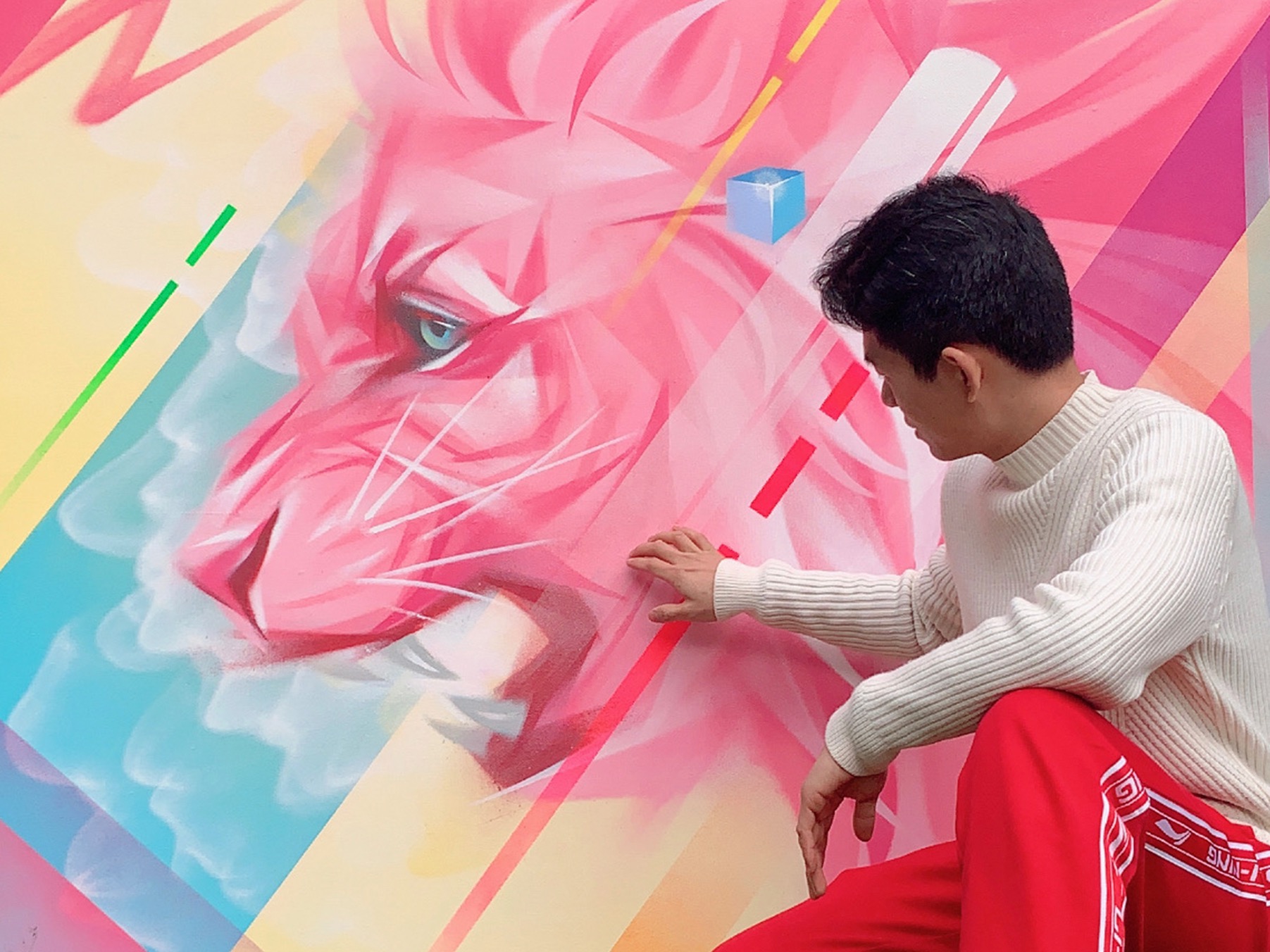 《未来·锐不可当》PINK LION-2_HE涂鸦上海-站酷ZCOOL