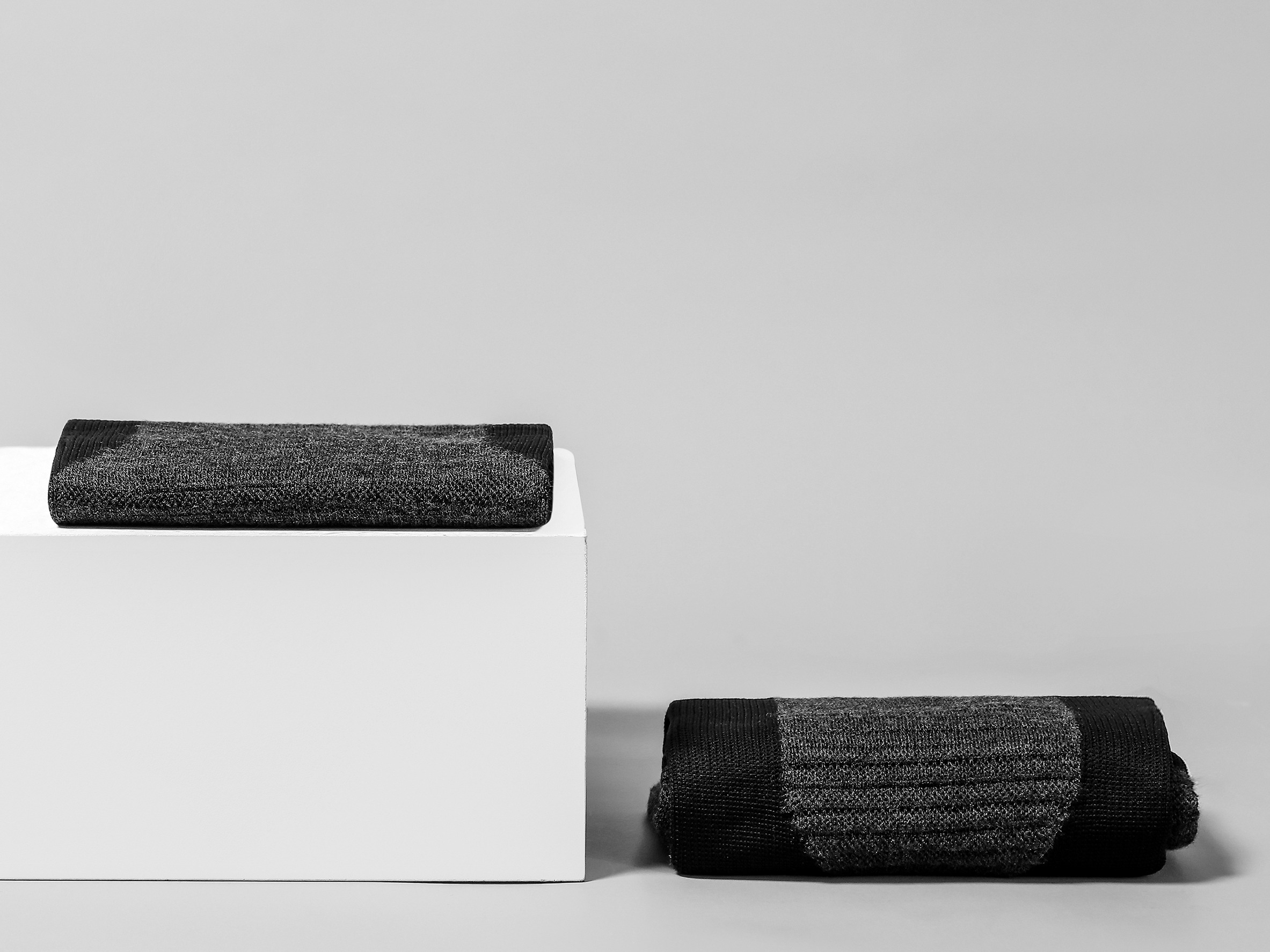 护膝拍摄——GUANGMO_唐蔷薇薇-站酷ZCOOL