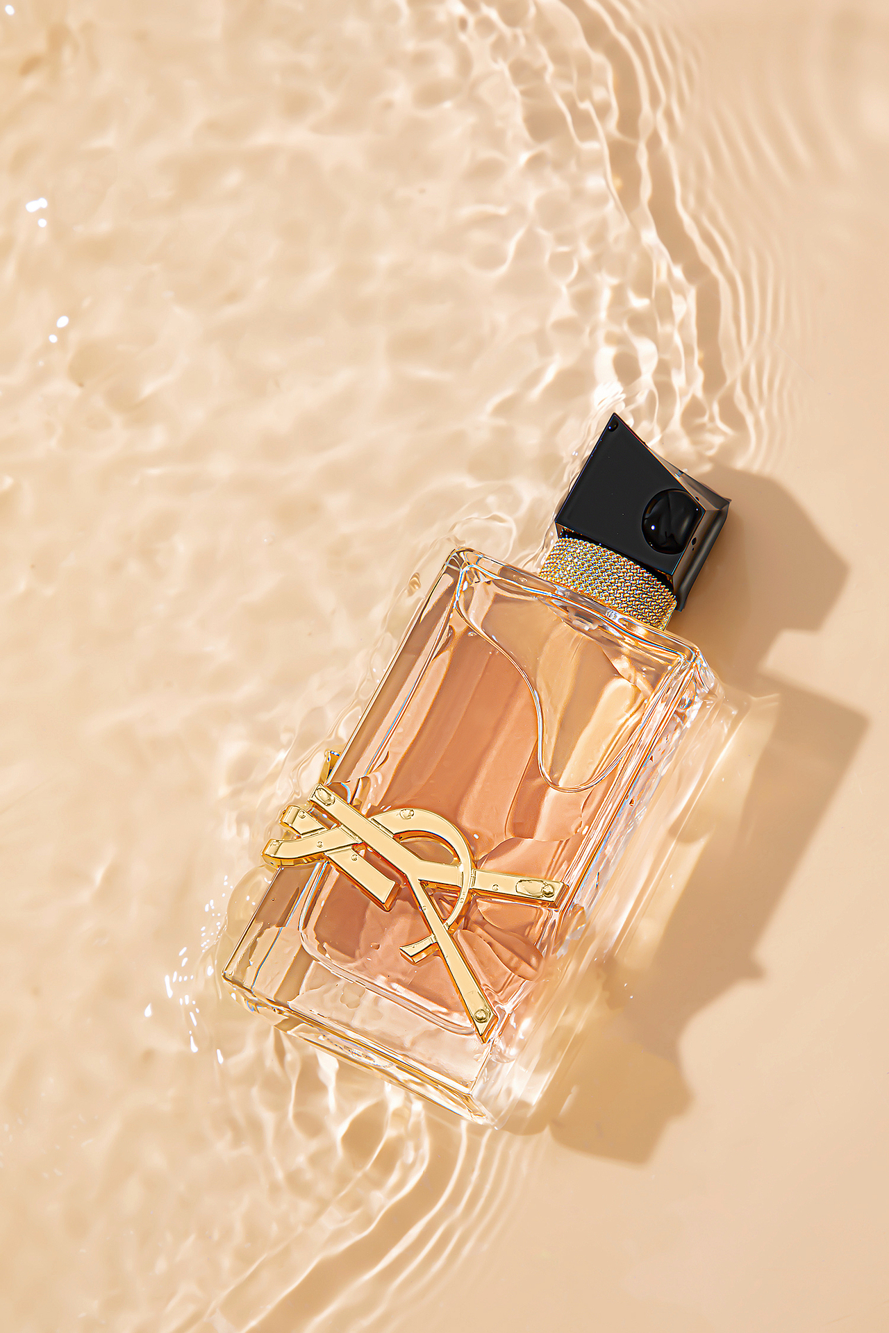 YSL自由之水 清新版_摄影指导COCO-站酷ZCOOL