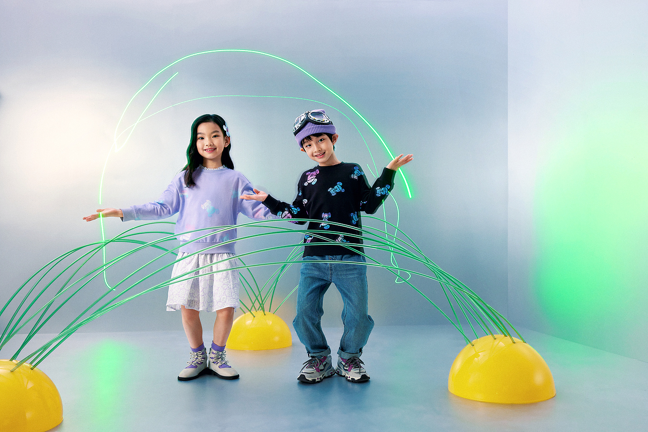 安奈儿童装Annil X Qee联名_JunRung韦键荣-站酷ZCOOL