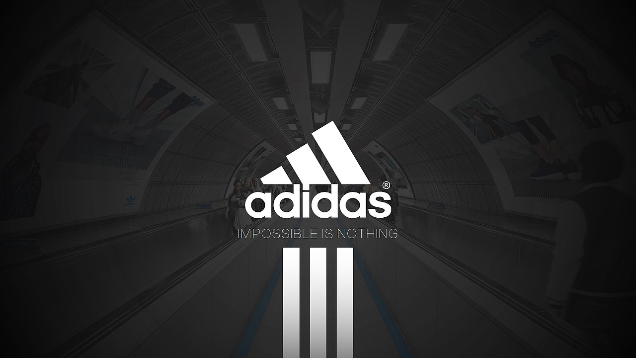 adidas阿迪达斯时尚运动品牌营销策划PPT模板_MASEFAT工作室-站酷ZCOOL