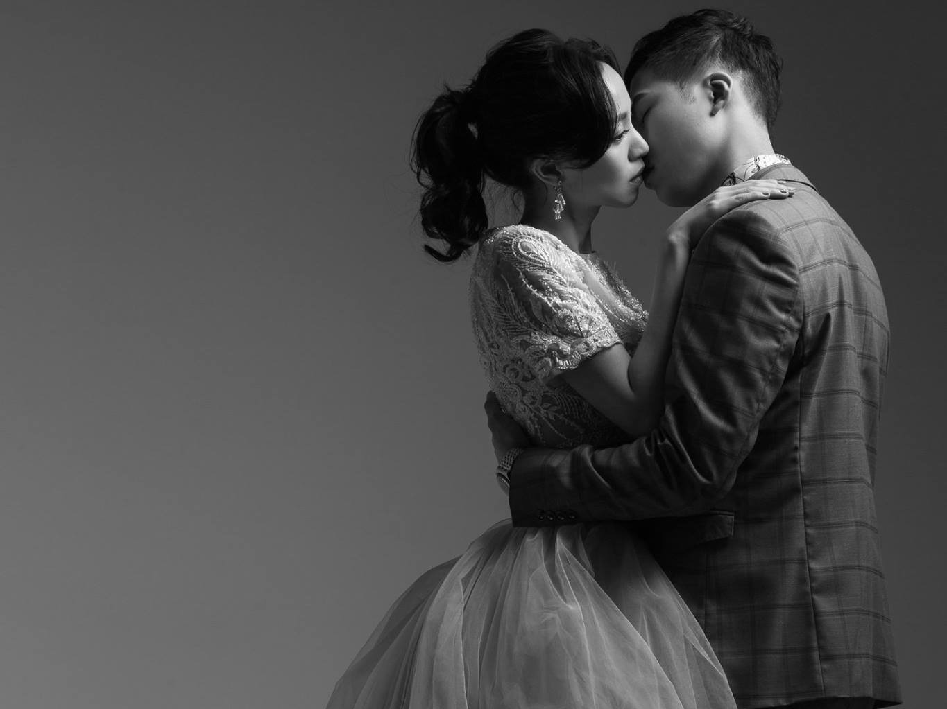 “愈觉得你是我人生行路中一处清喜的水泽。”_靛蓝视觉Indigo-站酷ZCOOL