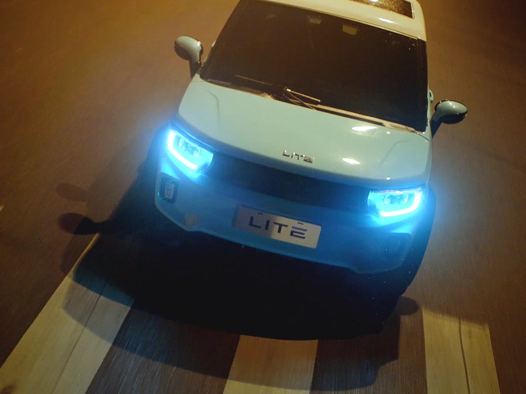 车密AutoSecret丨依旧是个大号玩具 北汽LITE R300_车密AutoSecret-站酷ZCOOL