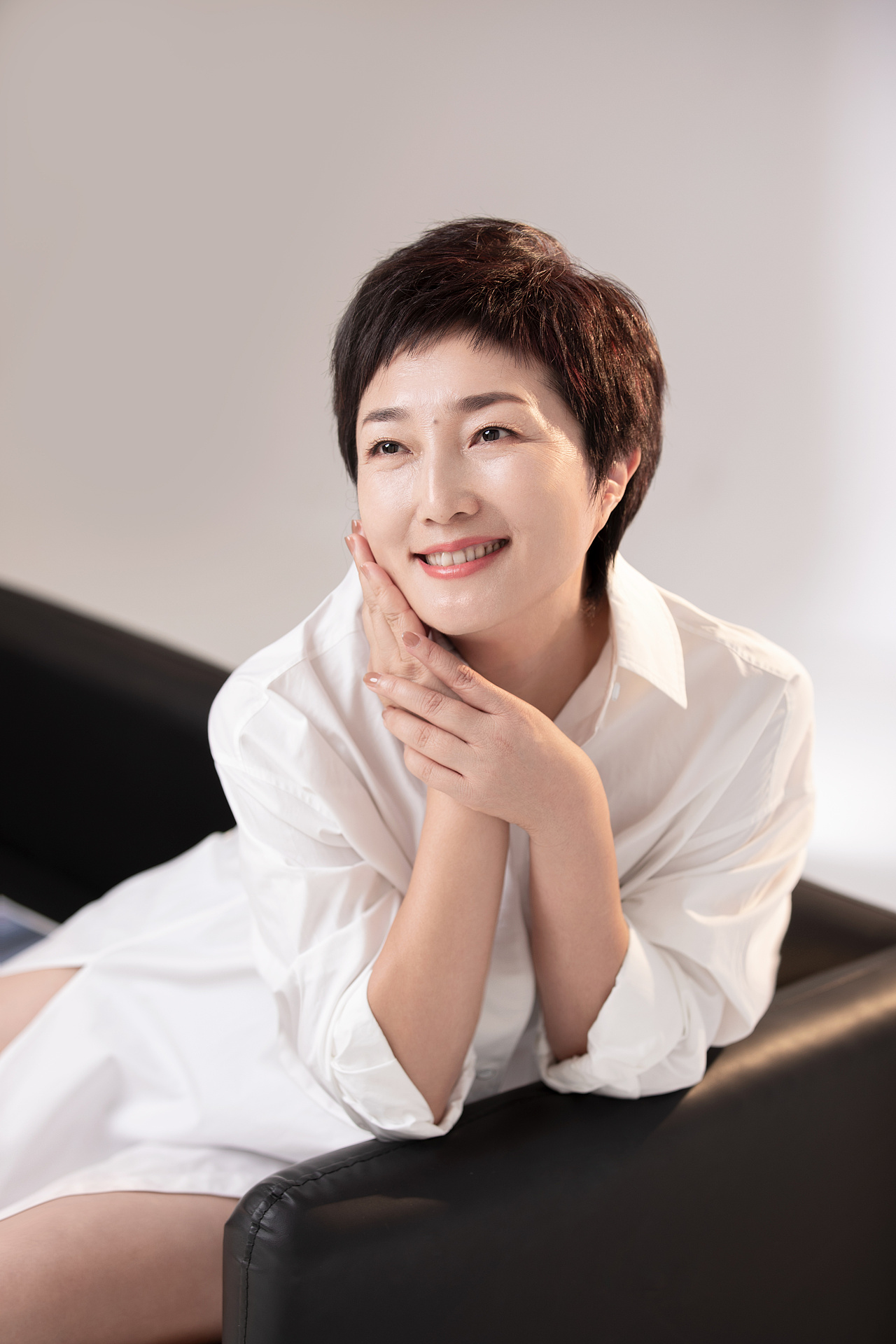 中老年女性质感精修_妮卡卡卡-站酷ZCOOL