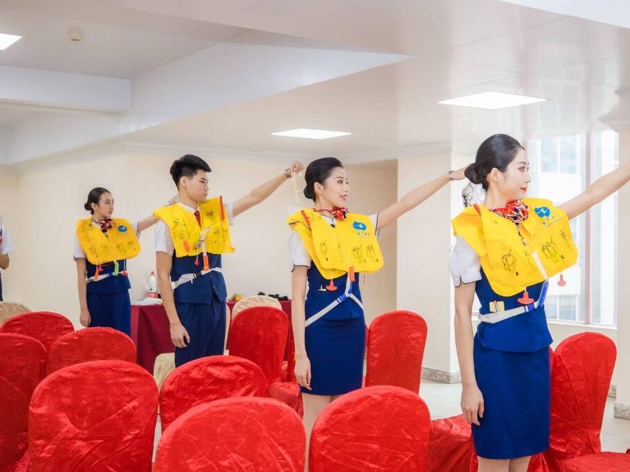 2020年全国高等学校民航服务技能大赛_一番琴颈-站酷ZCOOL