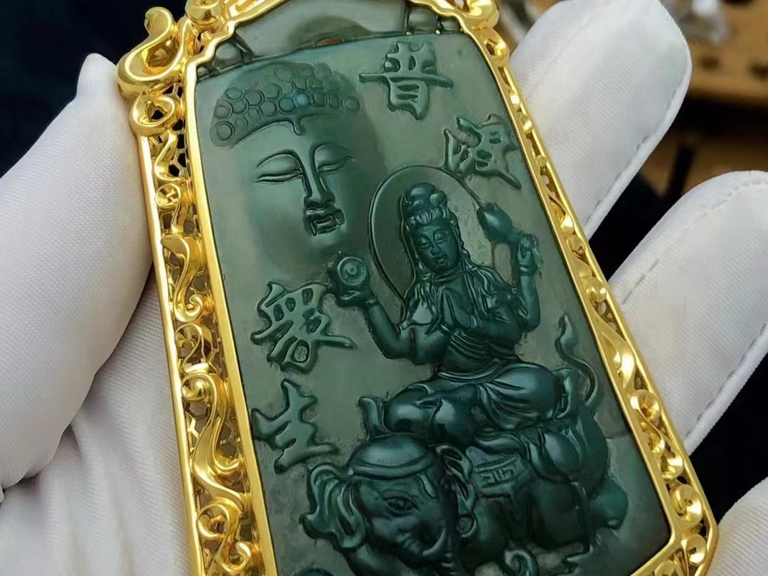 唐草纹男士翡翠佛牌_許TAO-站酷ZCOOL