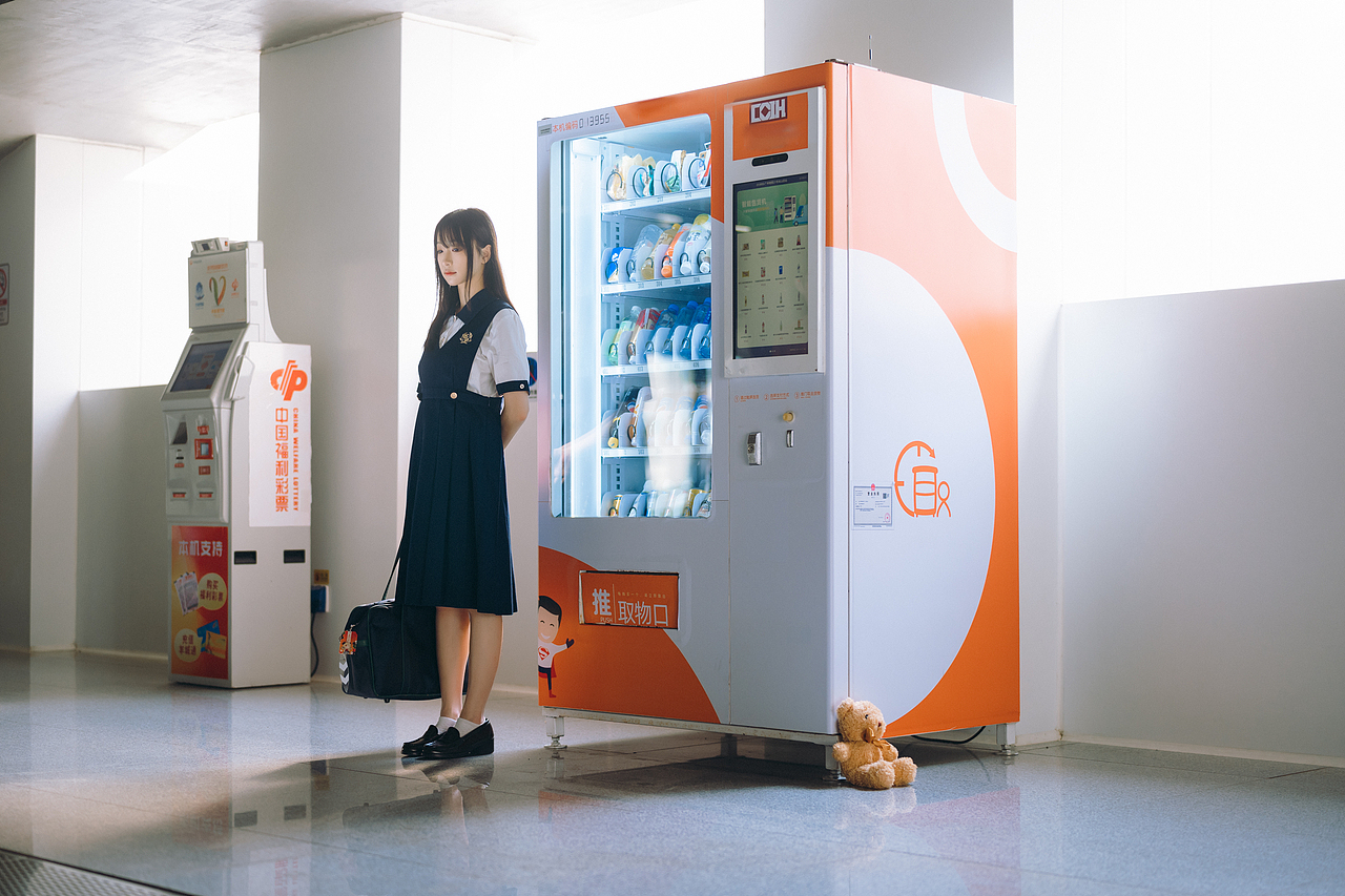 地铁时刻（zhizhi就是鲤鱼王）_Mox999-站酷ZCOOL