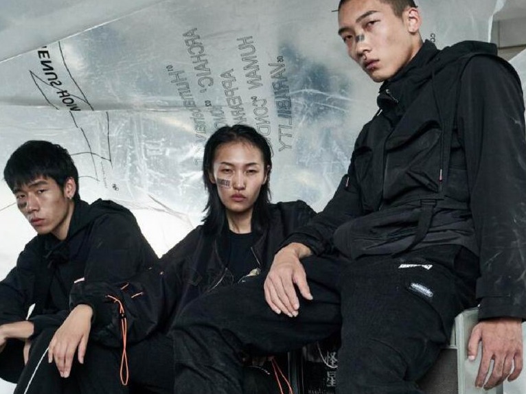 怪诞星球Fantastic Planet 2019AW秋冬look book_David_大卫-站酷ZCOOL