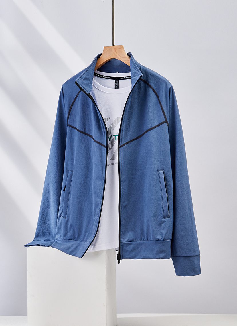 杭州服装摄影工作室服装挂拍外套防风衣拍摄_AK商业摄影-站酷ZCOOL