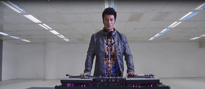 杜蕾斯广告_IPLUS艾普拉斯-站酷ZCOOL