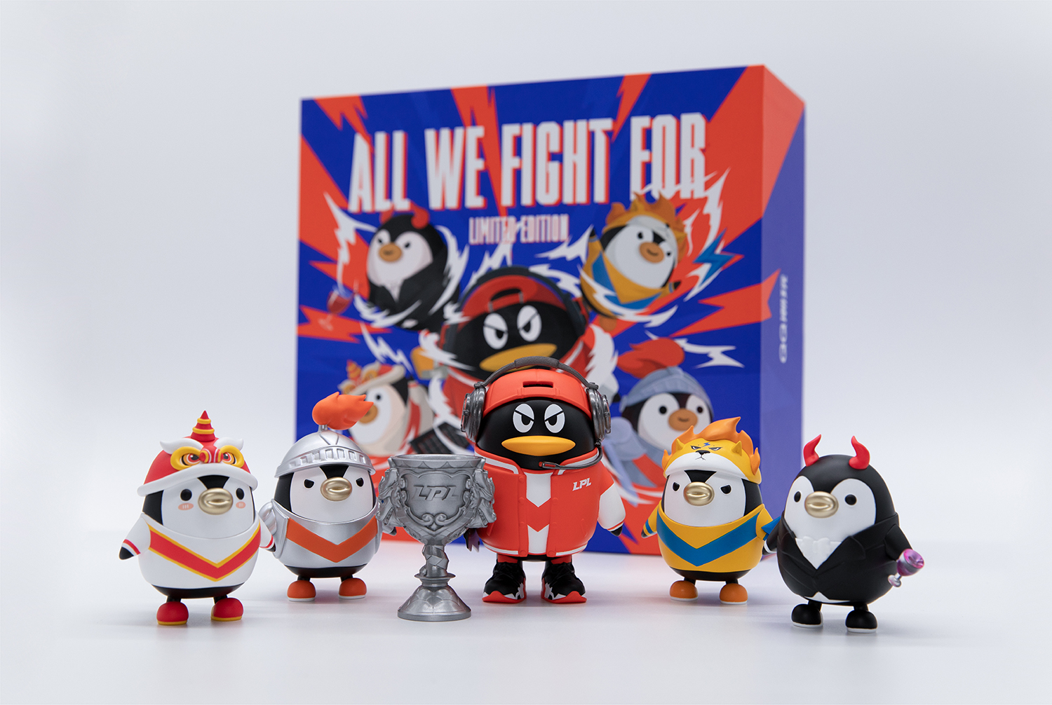 LPL x QQ x PUPU英雄联盟企鹅联名来袭_腾讯ISUX-站酷ZCOOL