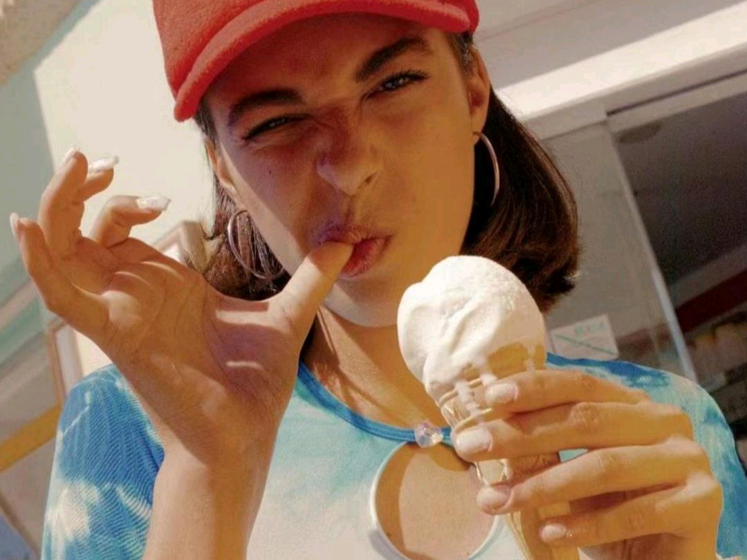 个性俏皮辣妹_铭雨-站酷ZCOOL