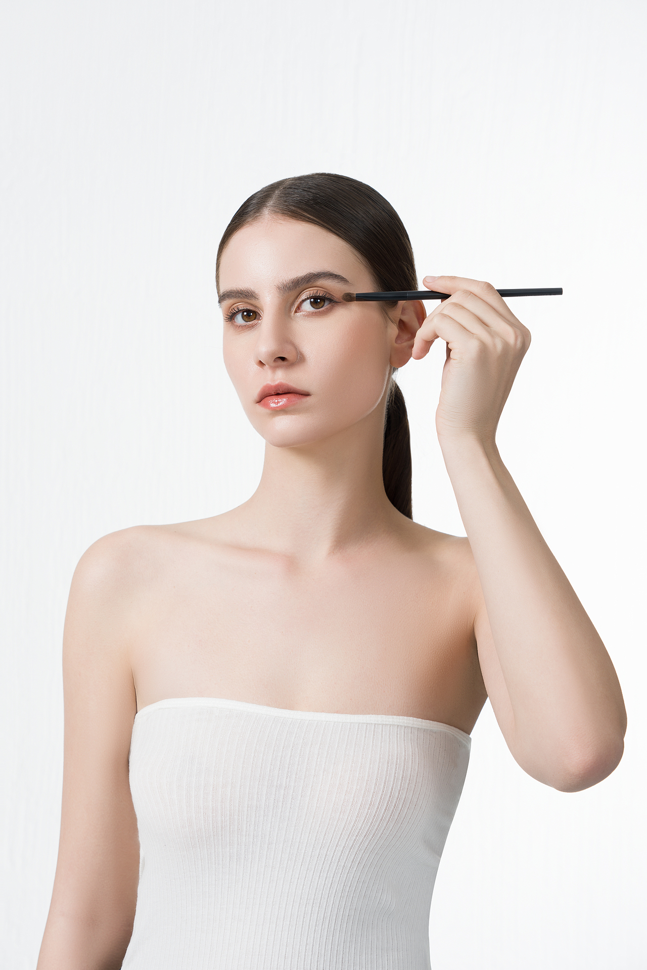 跨境产品精致大牌外模拍摄 化妆品护肤品女模广告摄影_广州优思模特Sisi-站酷ZCOOL