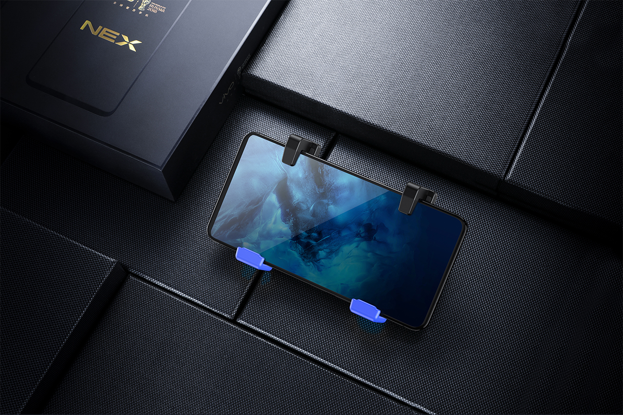 飞智游戏手柄/飞智&vivo NEX联合_不像画-站酷ZCOOL