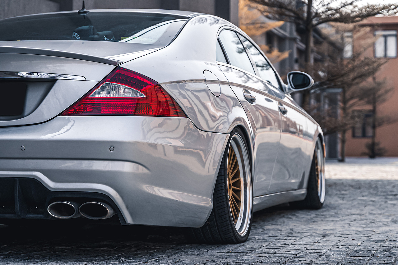 奔驰-CLS（三）【汽车摄影】_小立仔_-站酷ZCOOL