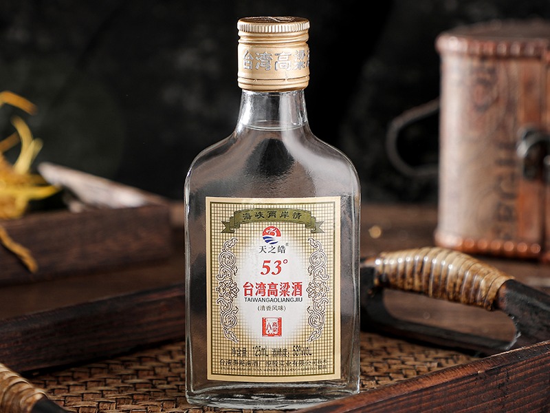 GY 白酒 （食品类）_GY宵宵-站酷ZCOOL