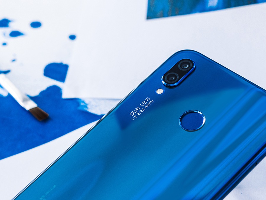 华为nova 3e 克莱因蓝_叶少Vera-站酷ZCOOL