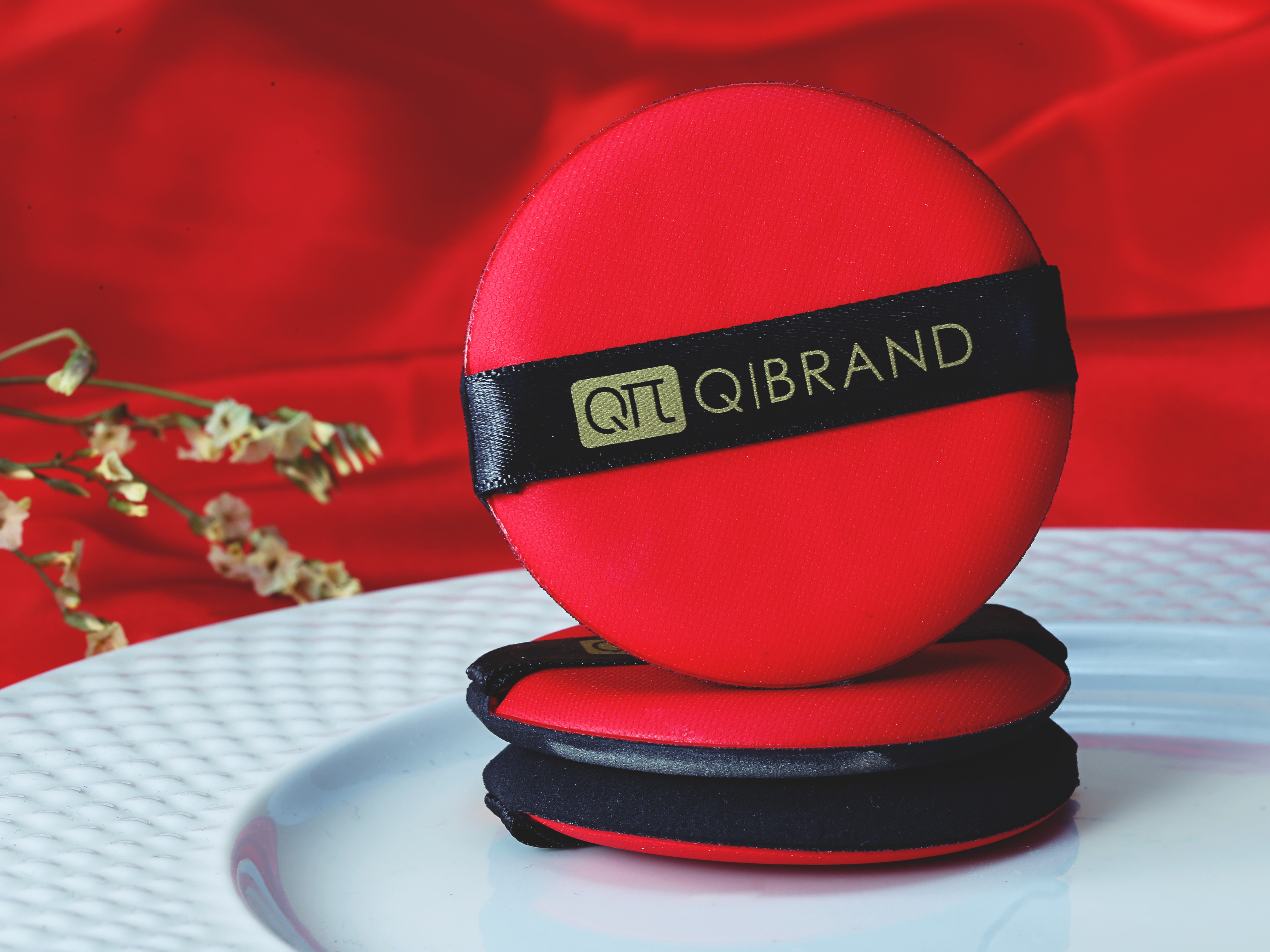 #化妆品# #粉扑# #场景#_iamaya-站酷ZCOOL