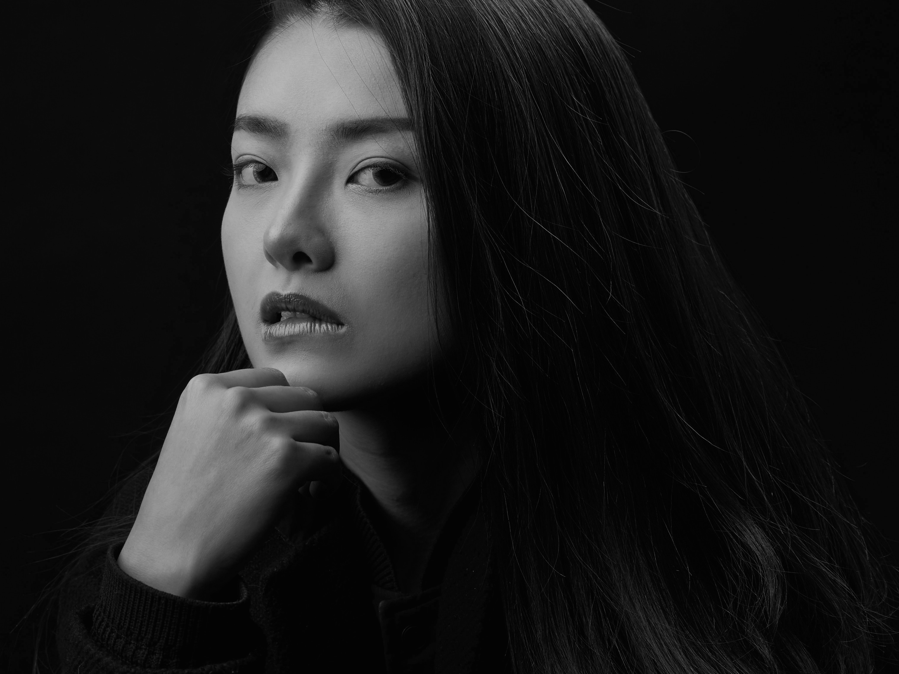 Back To Black 四格黑白肖像_Samchen-站酷ZCOOL