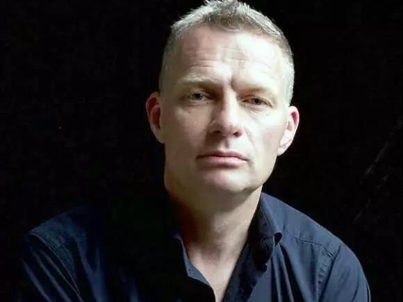 嘉宾揭秘4－Simon Loasby ｜2018国际CMF设计大会_CMF设计军团-站酷ZCOOL