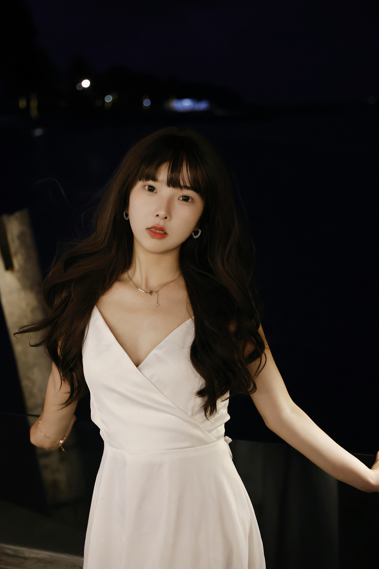 印尼旅拍 | 光与路契合，月与海浪漫_Fnda-站酷ZCOOL