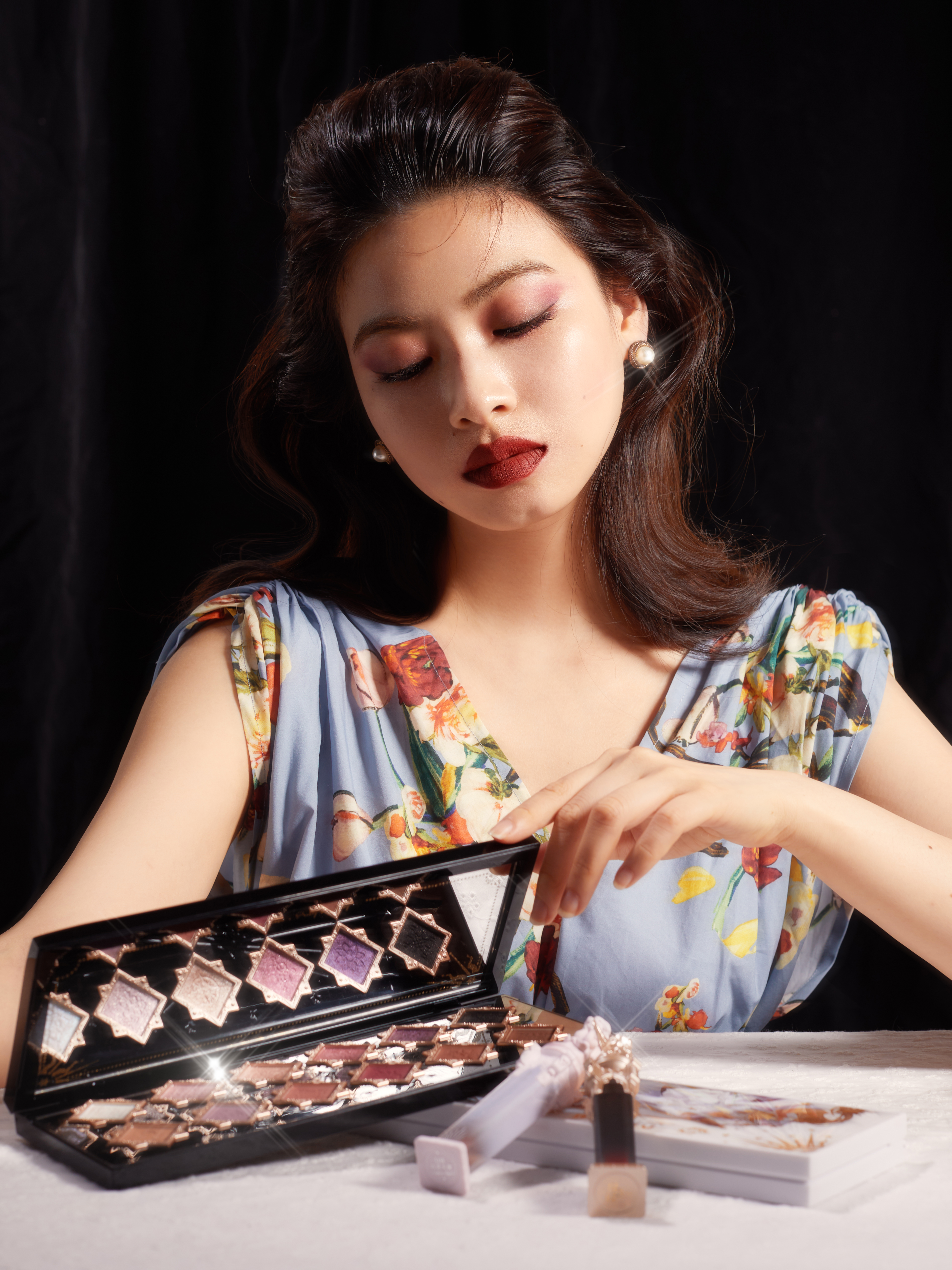 花知晓彩妆模特创意拍摄_Chengzee-站酷ZCOOL