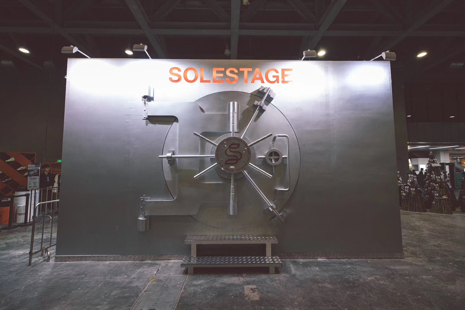 SOLESTAGE-SNEAKERCON GUANGZHOU 2019_杰瑞懦夫司机-站酷ZCOOL