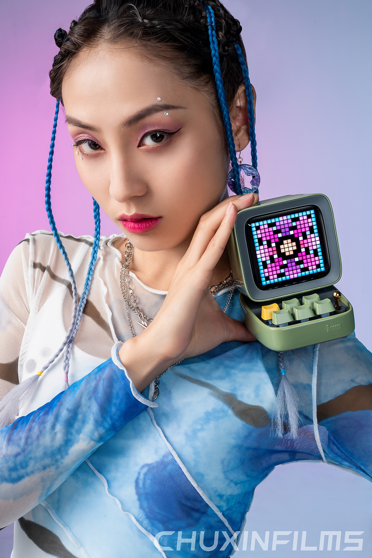 Divoom 点音｜复古潮玩像素音箱_初昕影像-站酷ZCOOL