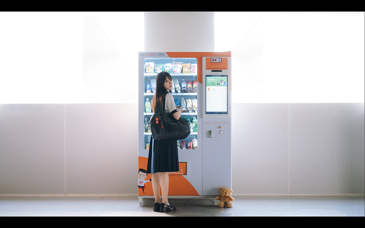 地铁时刻（zhizhi就是鲤鱼王）_Mox999-站酷ZCOOL