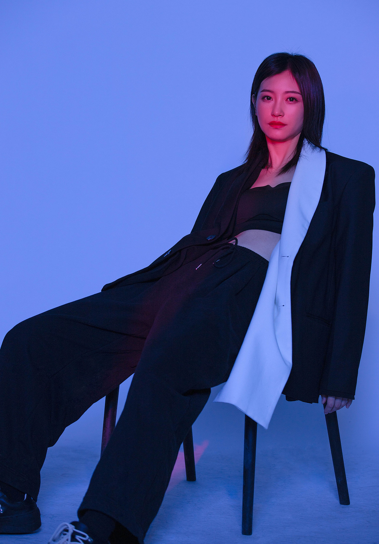 写真拍摄 📷 I 杂志 I 色光西装杀 _Lin_Bao-站酷ZCOOL