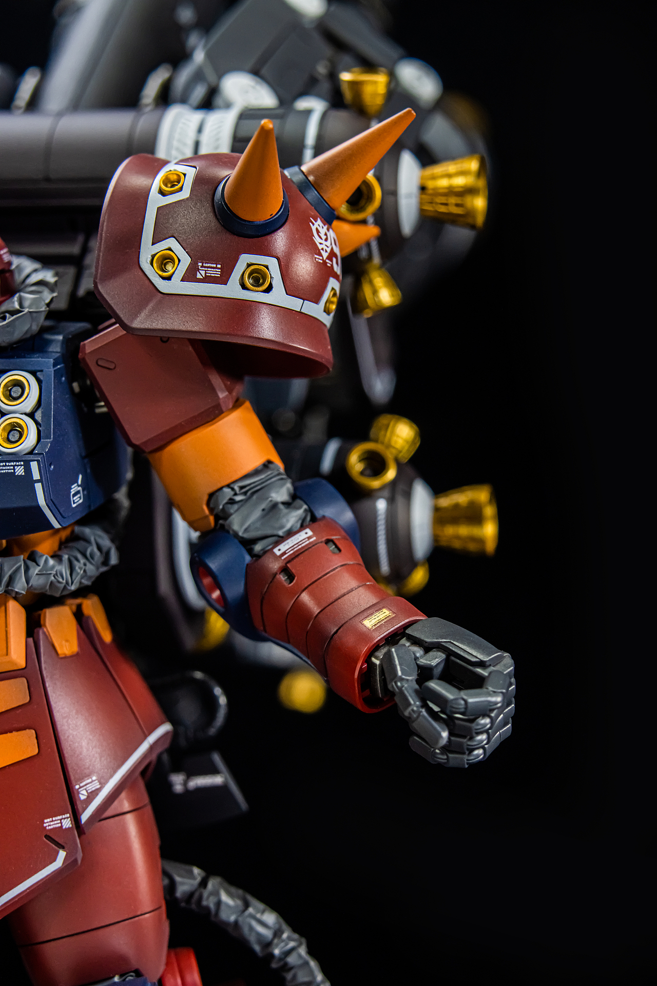 精神力红扎古万代zaku高机动雷霆宙域高达模型_卓御手创阿祖-站酷ZCOOL