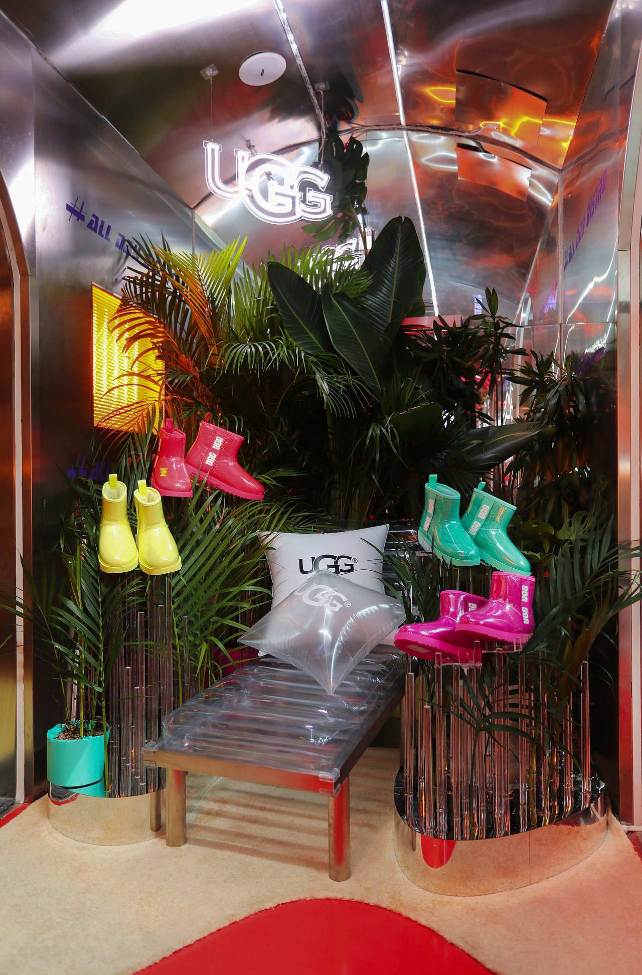 UGG×WAT/UGG×ALL DAY BISTRO 快闪活动_Joan_Lai-站酷ZCOOL