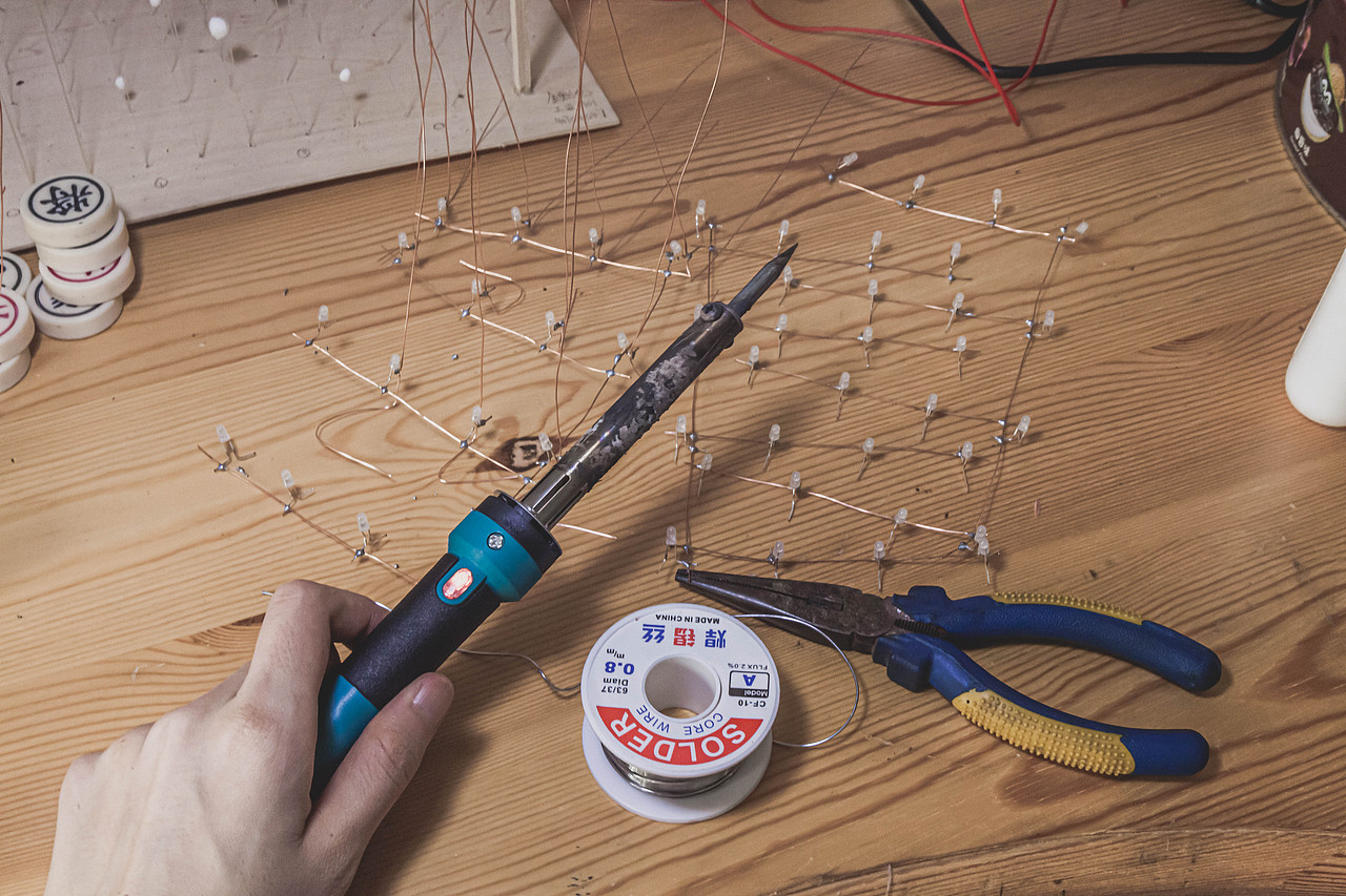 Wildfire - 以澳洲山火为灵感的交互艺术装置_小也_Moye-站酷ZCOOL