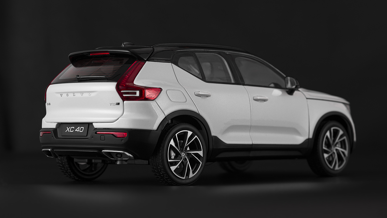 VOLVO（沃尔沃）XC40汽车模型拍摄|产品摄影|静物摄影_穗上谷-站酷ZCOOL