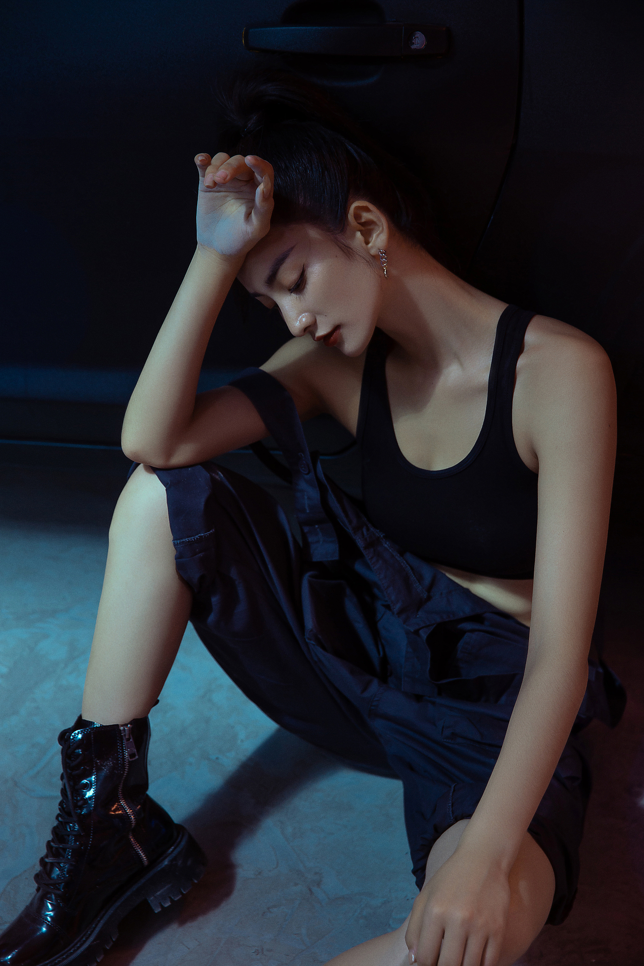 不好意思被她拽到了，是叛逆也是温柔~_遇见YUJIAN-站酷ZCOOL