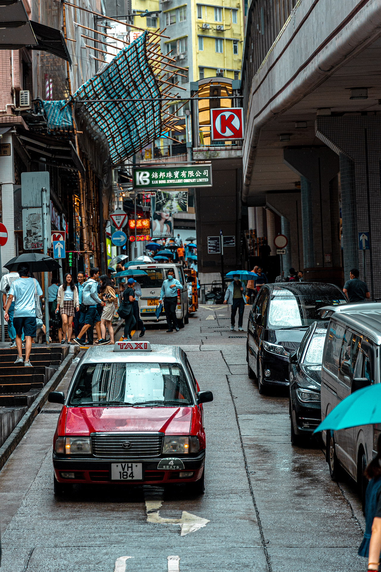 你必须要在雨天去一次香港_GaryMonkey-站酷ZCOOL