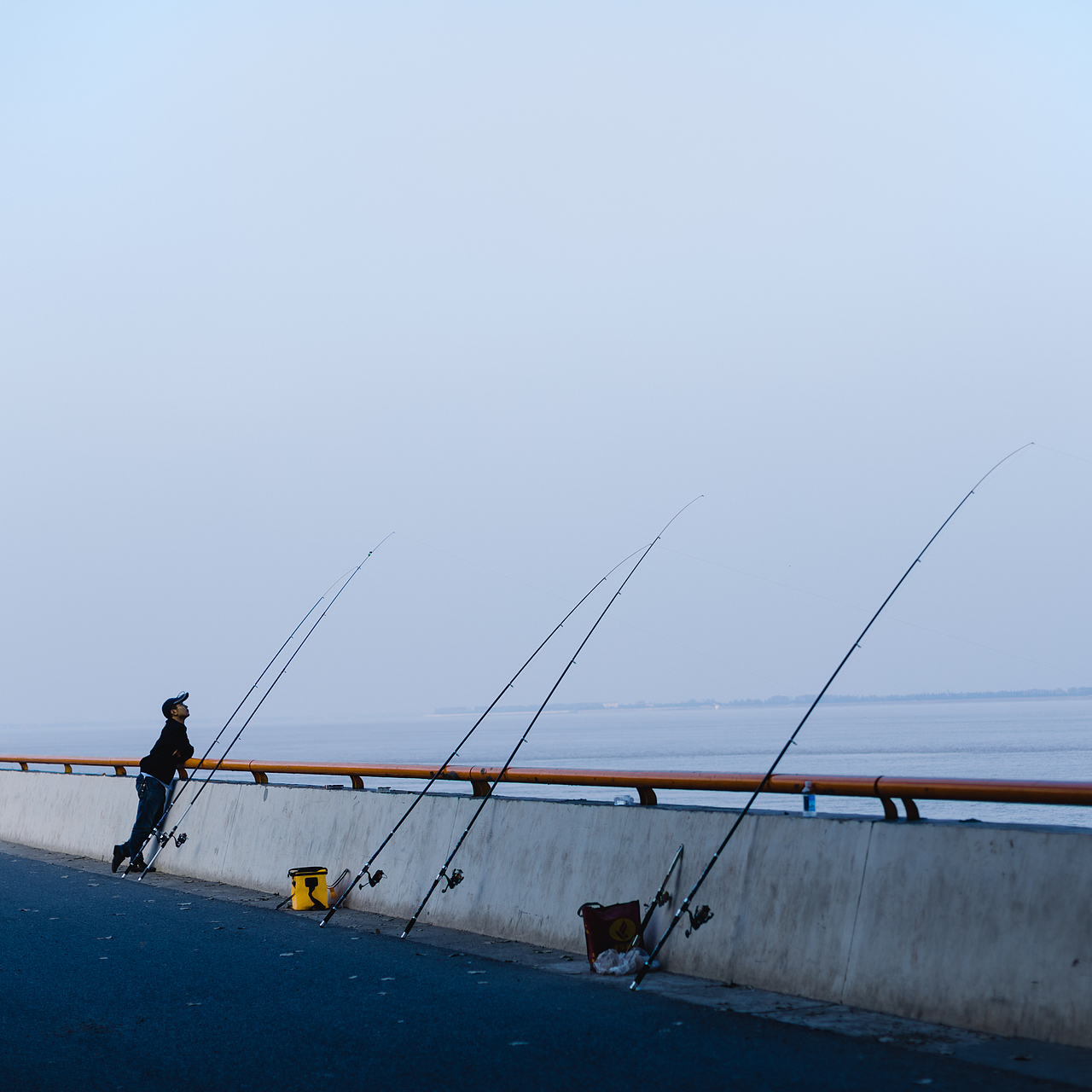 一点emo_洪小漩-站酷ZCOOL